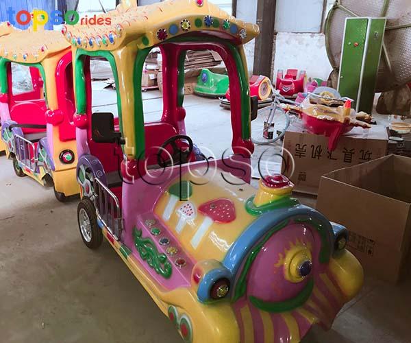16 Seats Mini Electric Train Shopping Mall Trackless Toy Train Battery ...